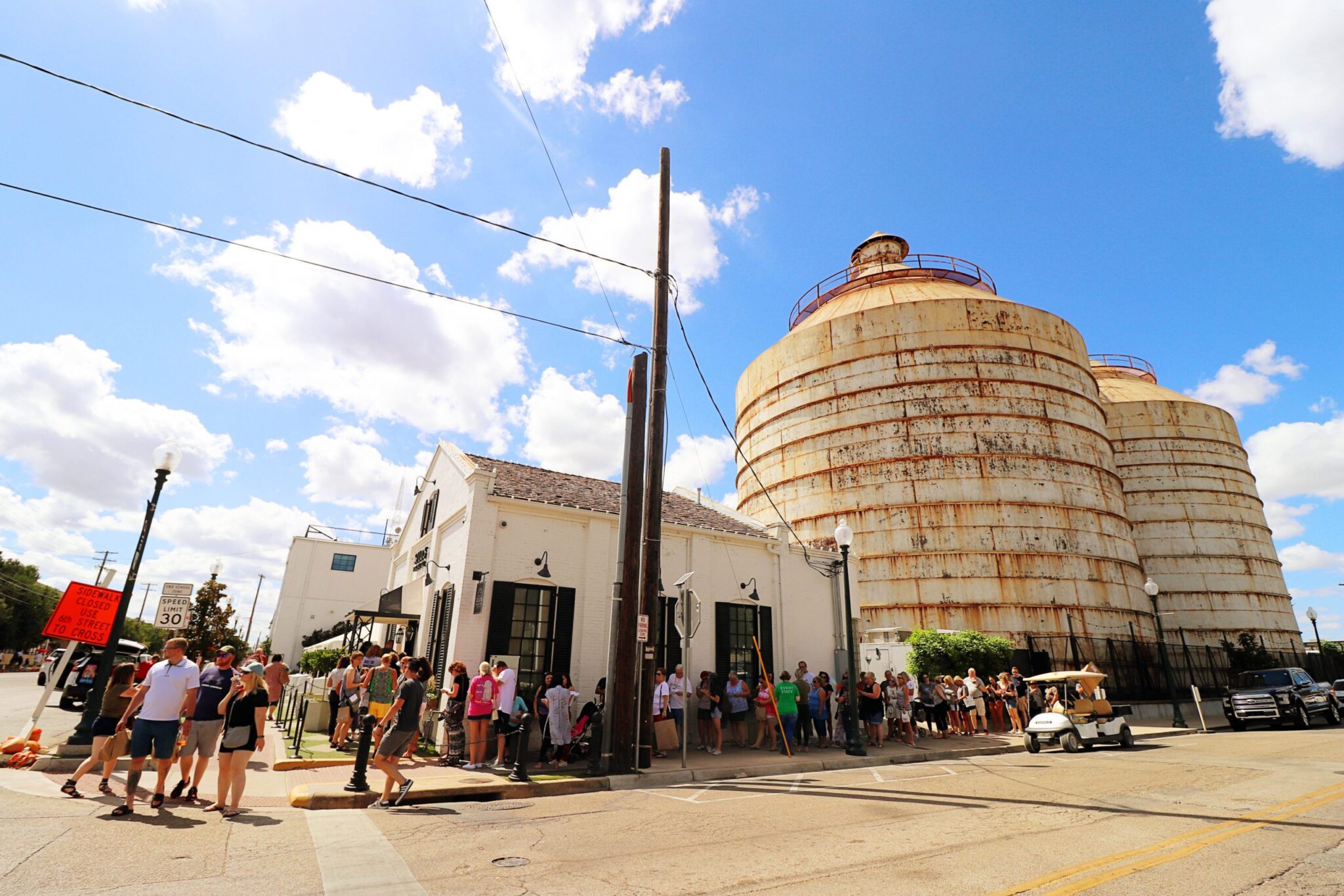 6 Things to Know Before Visiting Magnolia Market | Simply Wander