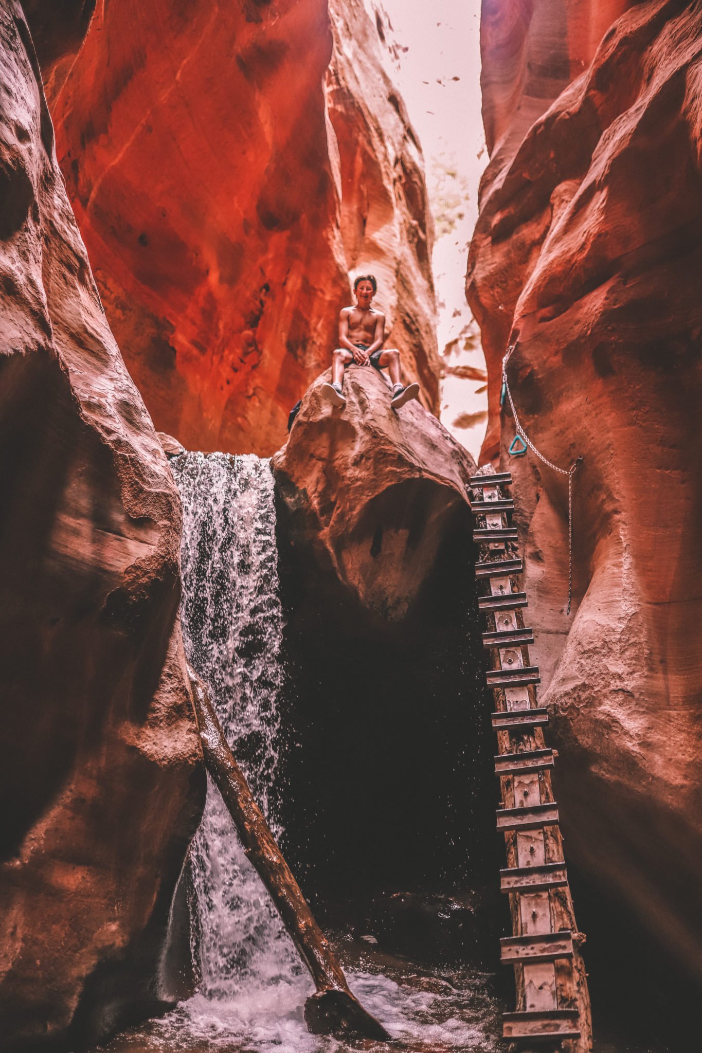 Kanarra Falls: The Best Waterfall Hike in Utah | Simply Wander