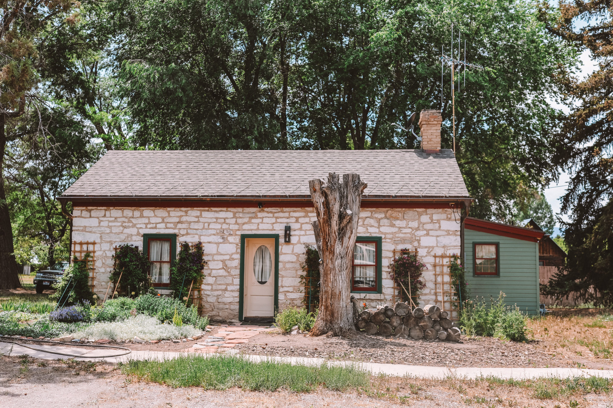 Spring City: Visit the Cutest Small Town in Utah | Simply Wander