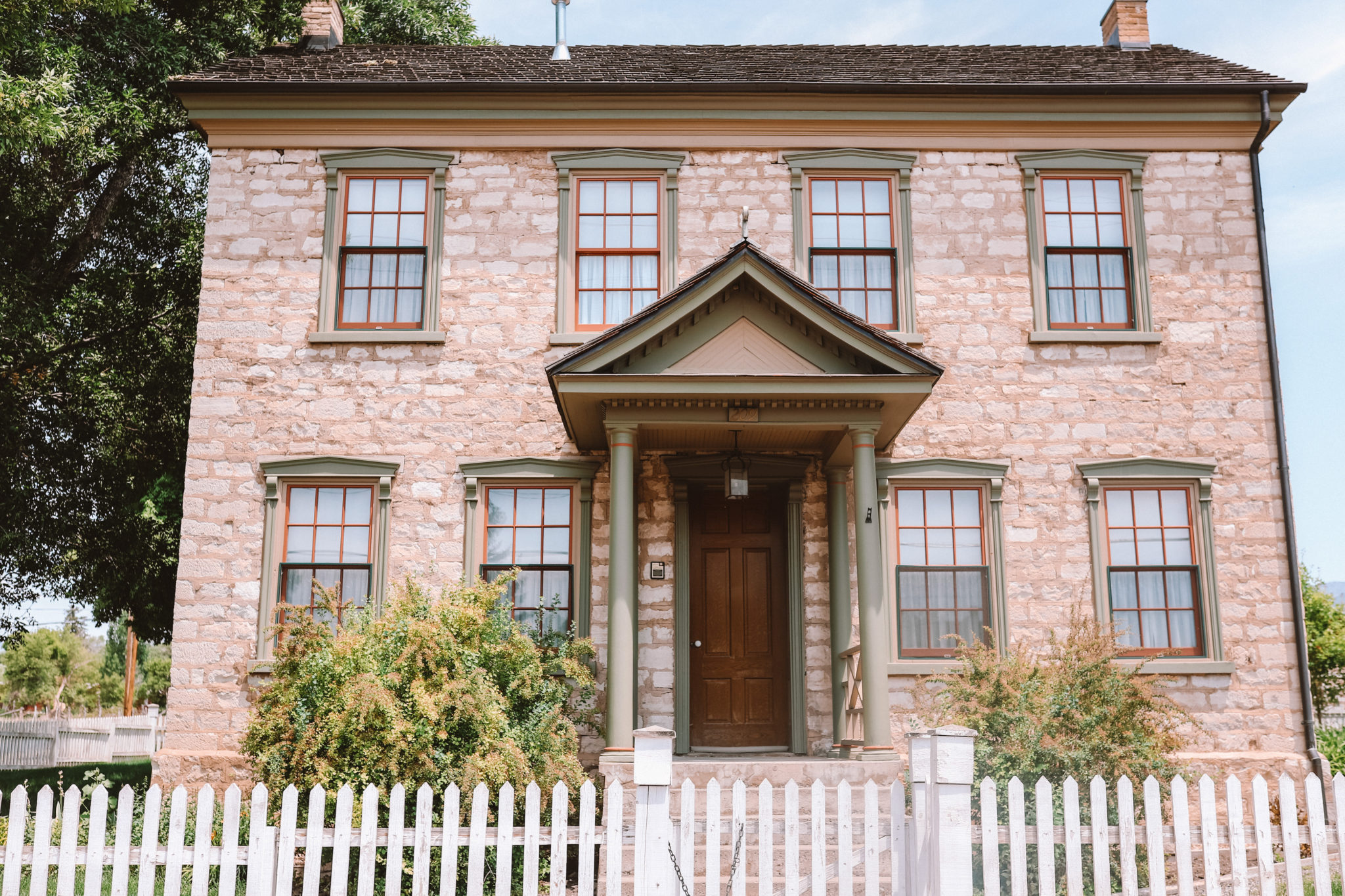 Spring City: Visit the Cutest Small Town in Utah | Simply Wander