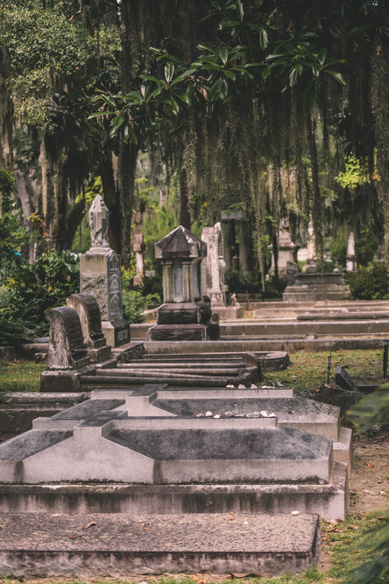 Fascinating Facts About Bonaventure Cemetery Savannah | Simply Wander