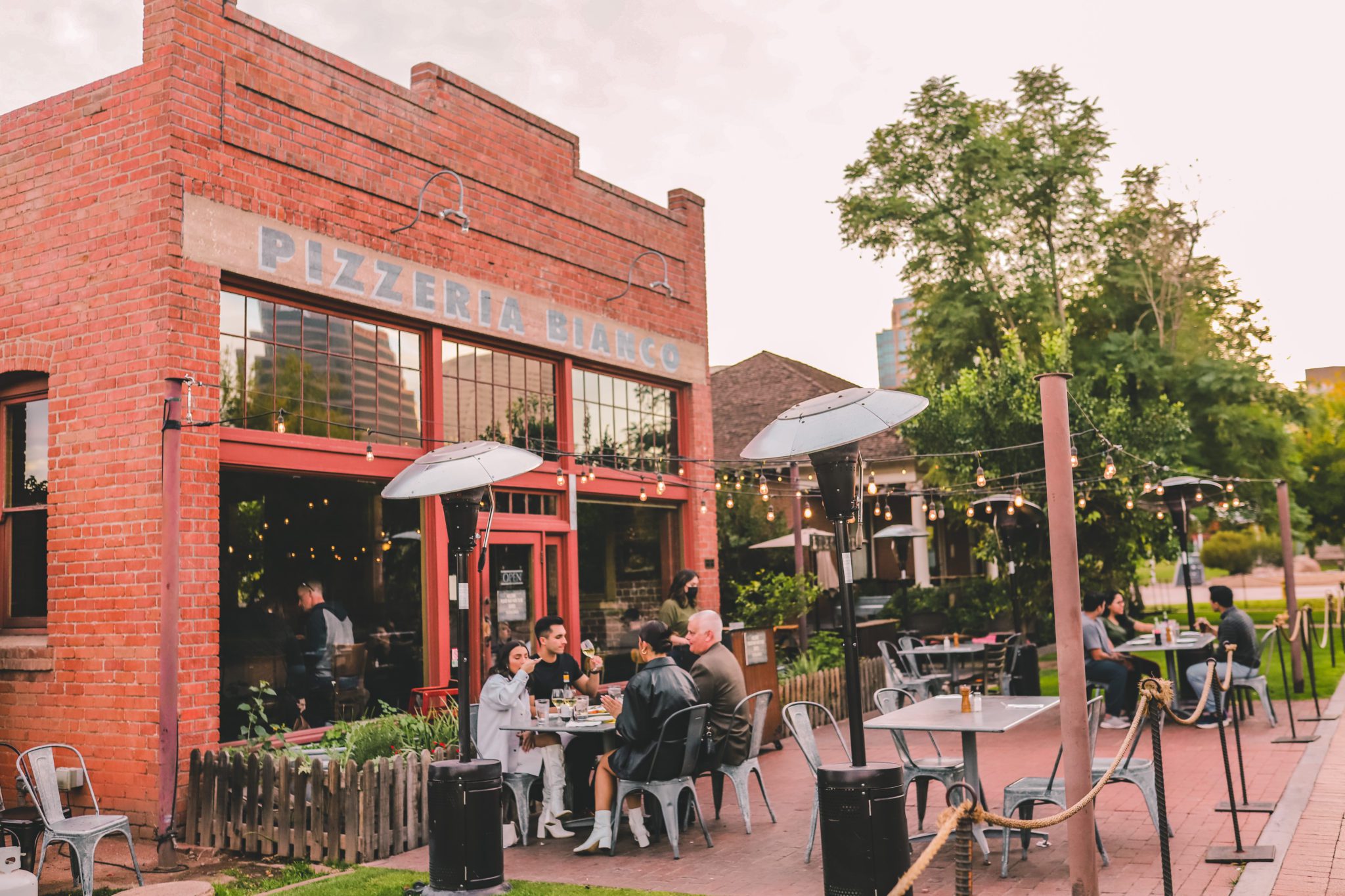 13 of the Best Places to Eat in Phoenix Arizona | Simply Wander