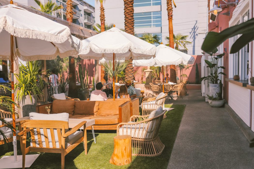 13 of the Best Places to Eat in Phoenix Arizona - Simply Wander