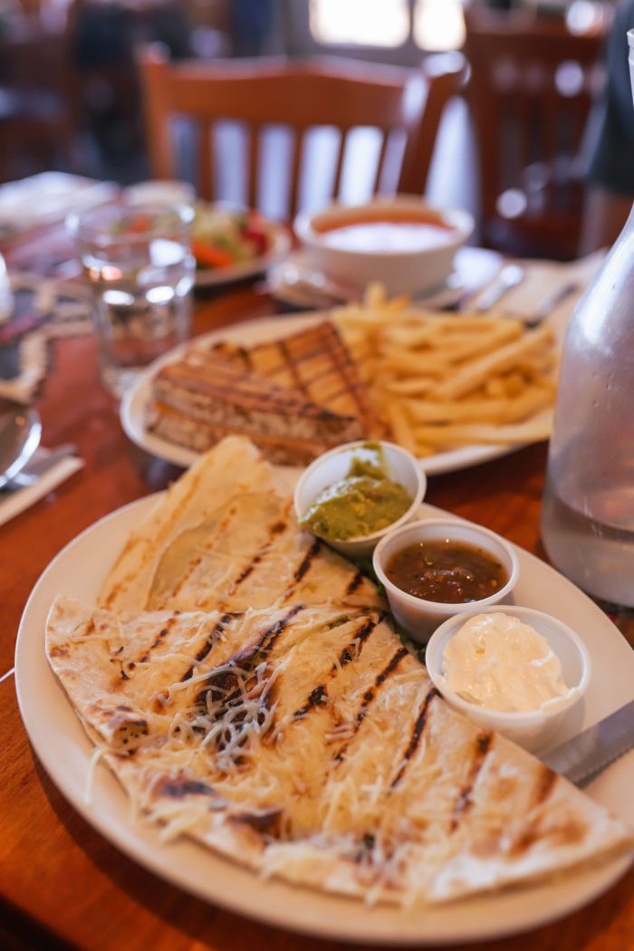 First Time Guide To Visiting Monument Valley | Simply Wander