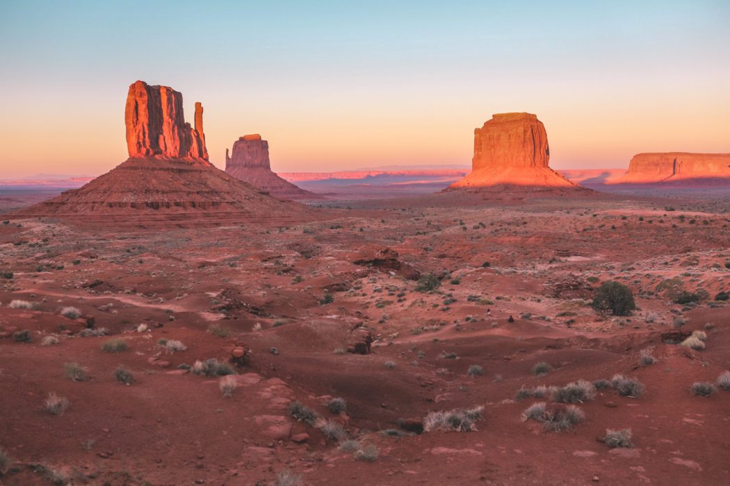 First Time Guide To Visiting Monument Valley | Simply Wander