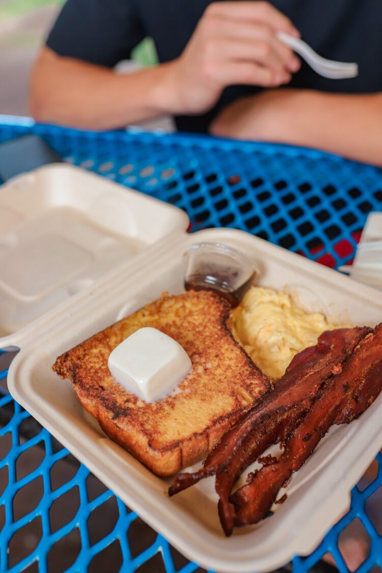 13 Best Places to Eat in Kauai, Hawaii - Simply Wander